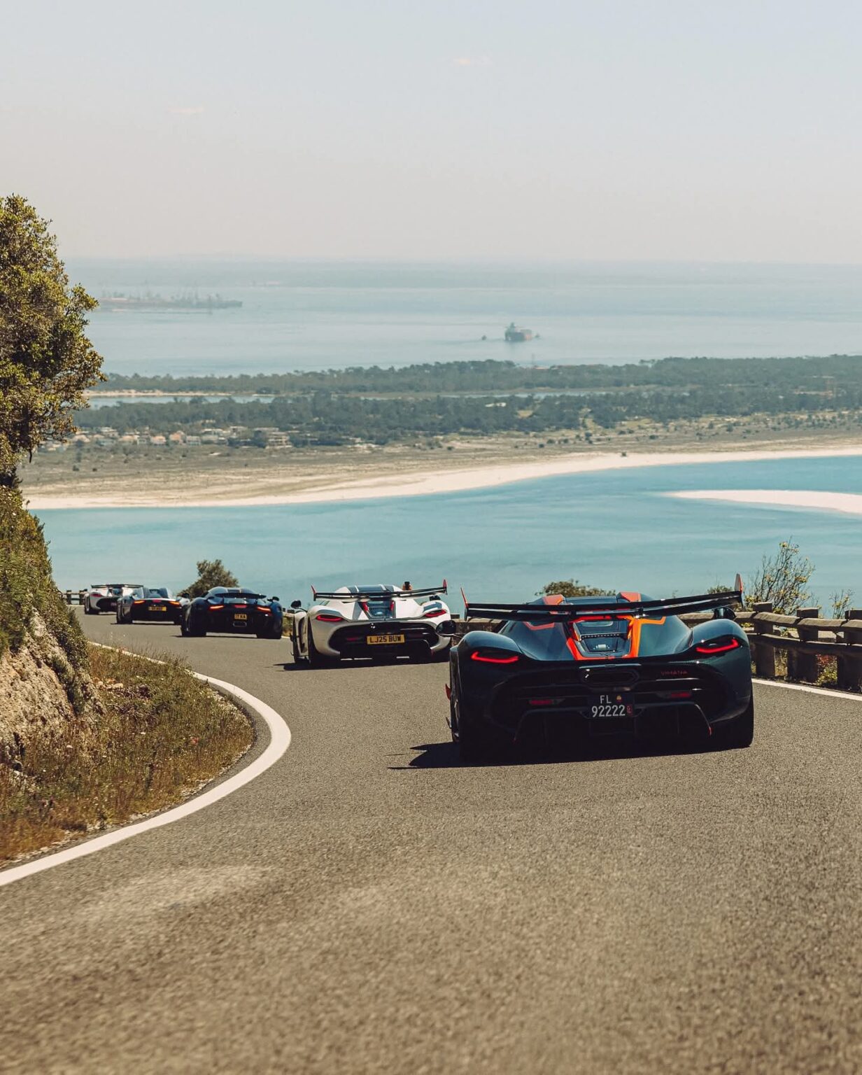 Ghosts on the Move – Koenigseggs Ghost Squadron Tour 2025 lyfter från ...